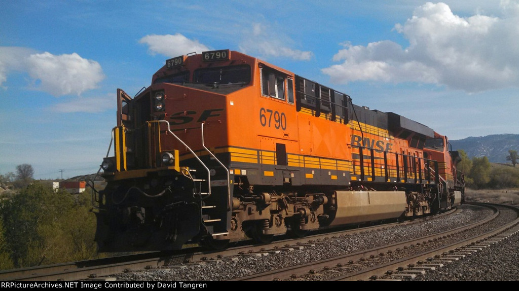BNSF 6790